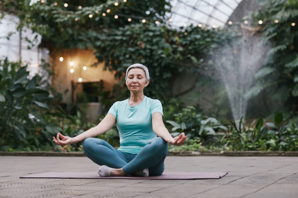 Les Bienfaits Du Yoga Pour Les Seniors Chez June Yoga Pilates And les-bienfaits-du-yoga-pour-les-seniors-chez-june-yoga-pilates-and